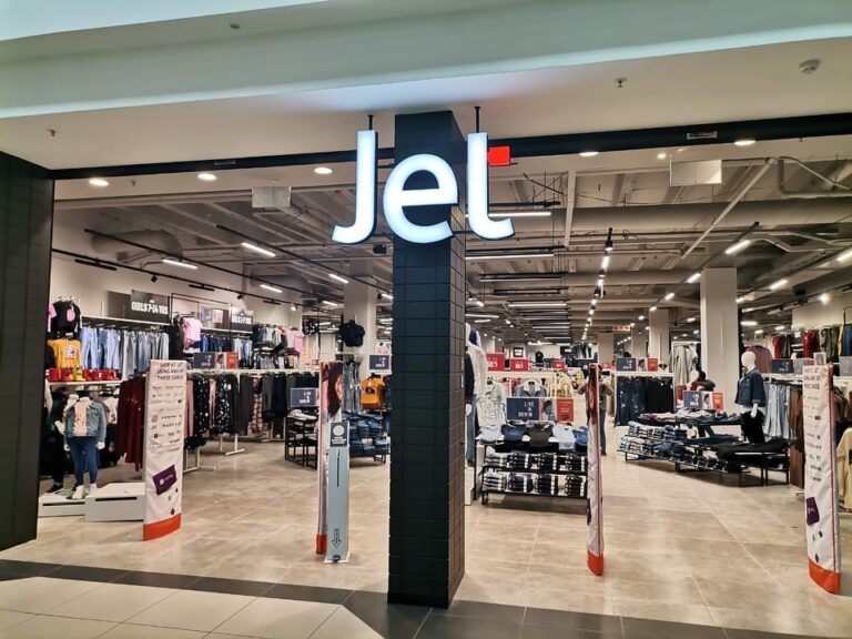 Job Opportunity: December Casuals at Jet